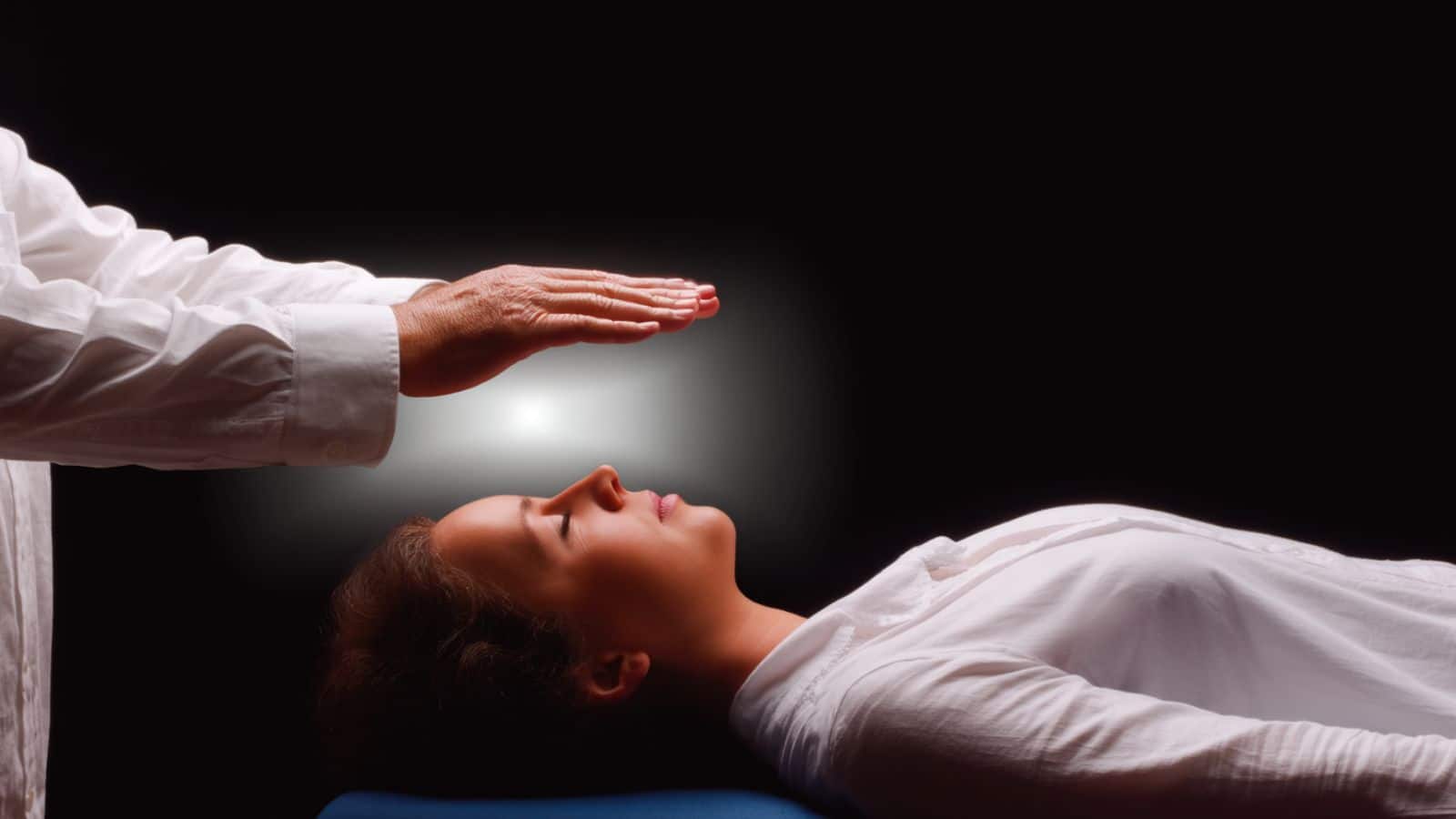 Reiki Healing: A New Way of Energy Flow and Mindfulness
